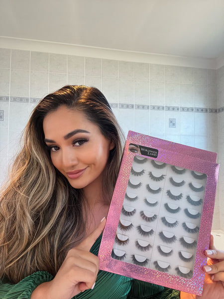 Glam Lashbook – Worldwide Lashes